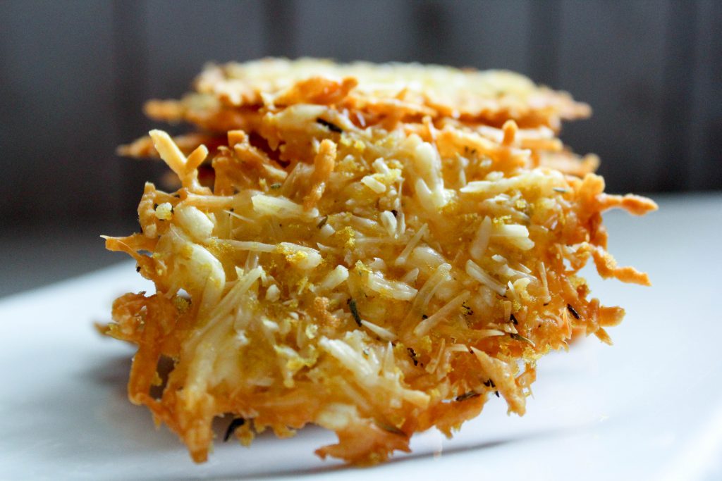 3 Ingredient Double Cheese Crackers {Low Carb, THM-S} | My Montana Kitchen