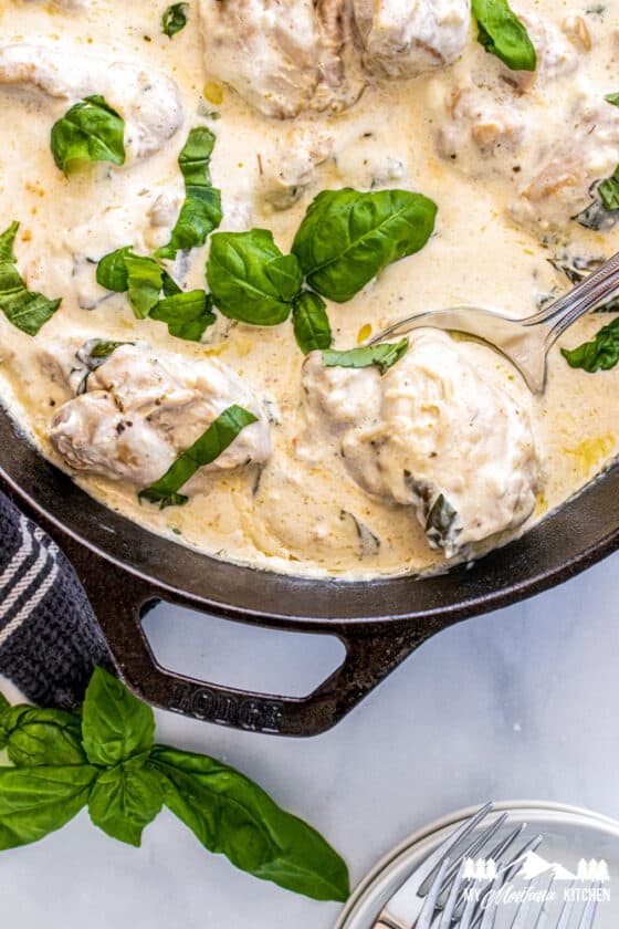 Creamy Basil Chicken Recipe with Basil Cream